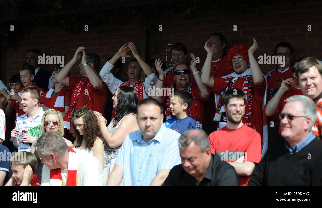 Crawley town fans hi-res stock photography and images - Alamy
