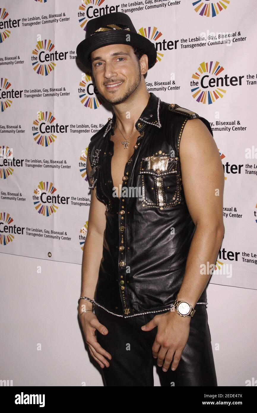 **FILE PHOTO** Ari Gold Has Passed Away. NEW YORK, NY- JUNE 27: Ari ...