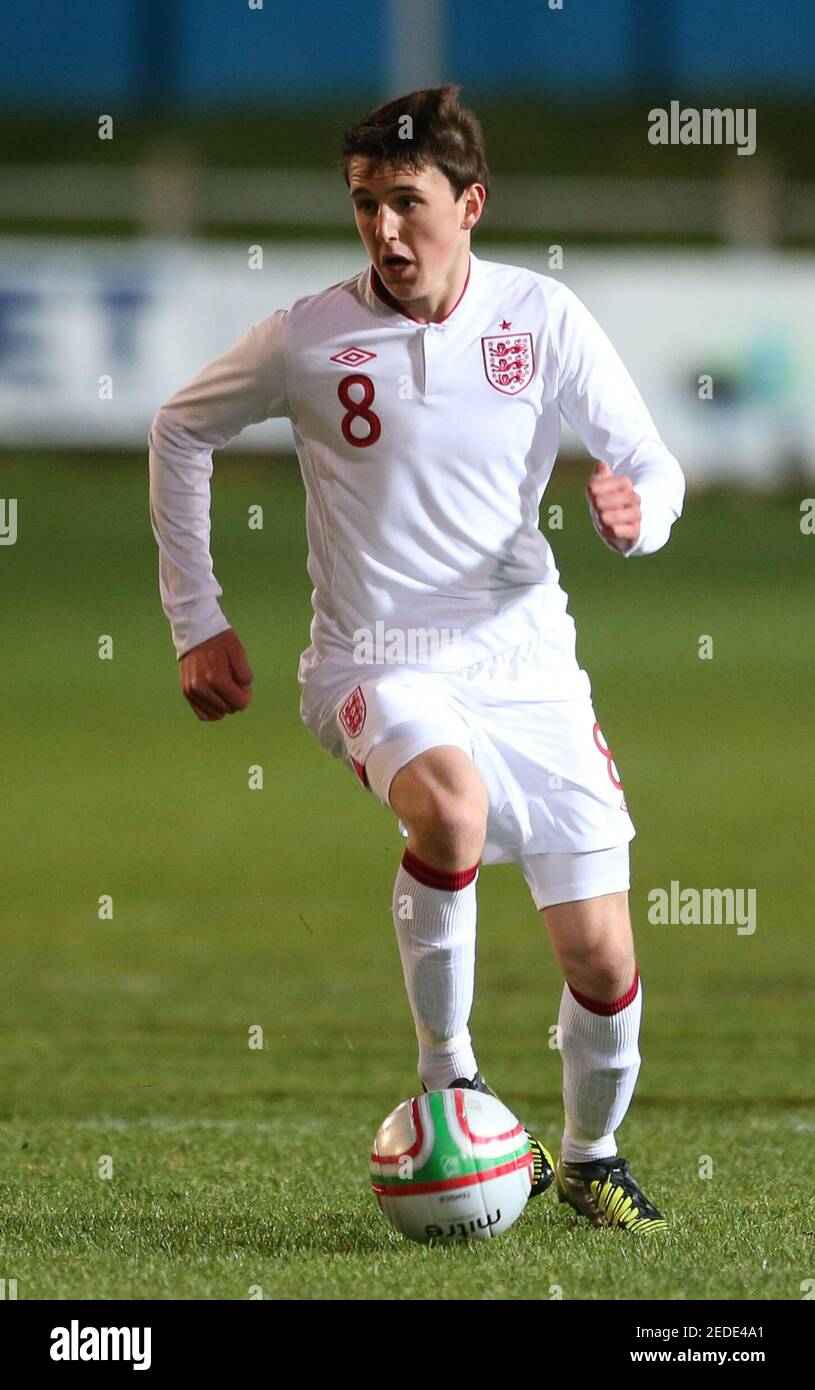 Callum talbot with football hi-res stock photography and images - Alamy