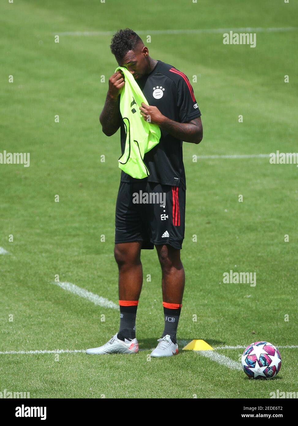 Michael boateng football hi-res stock photography and images - Alamy