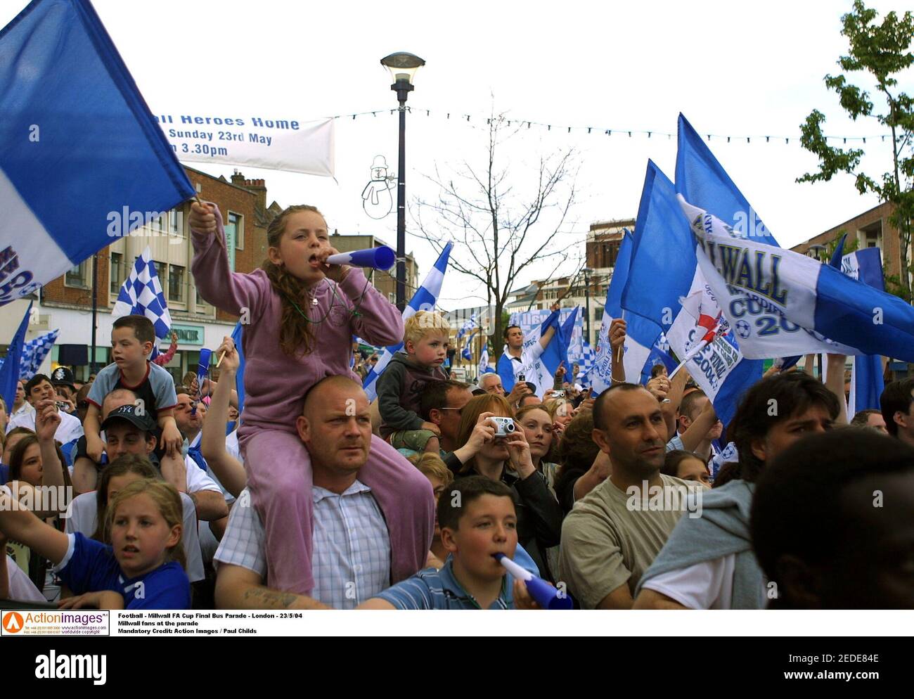 Millwall Fans High Resolution Stock Photography and Images - Alamy