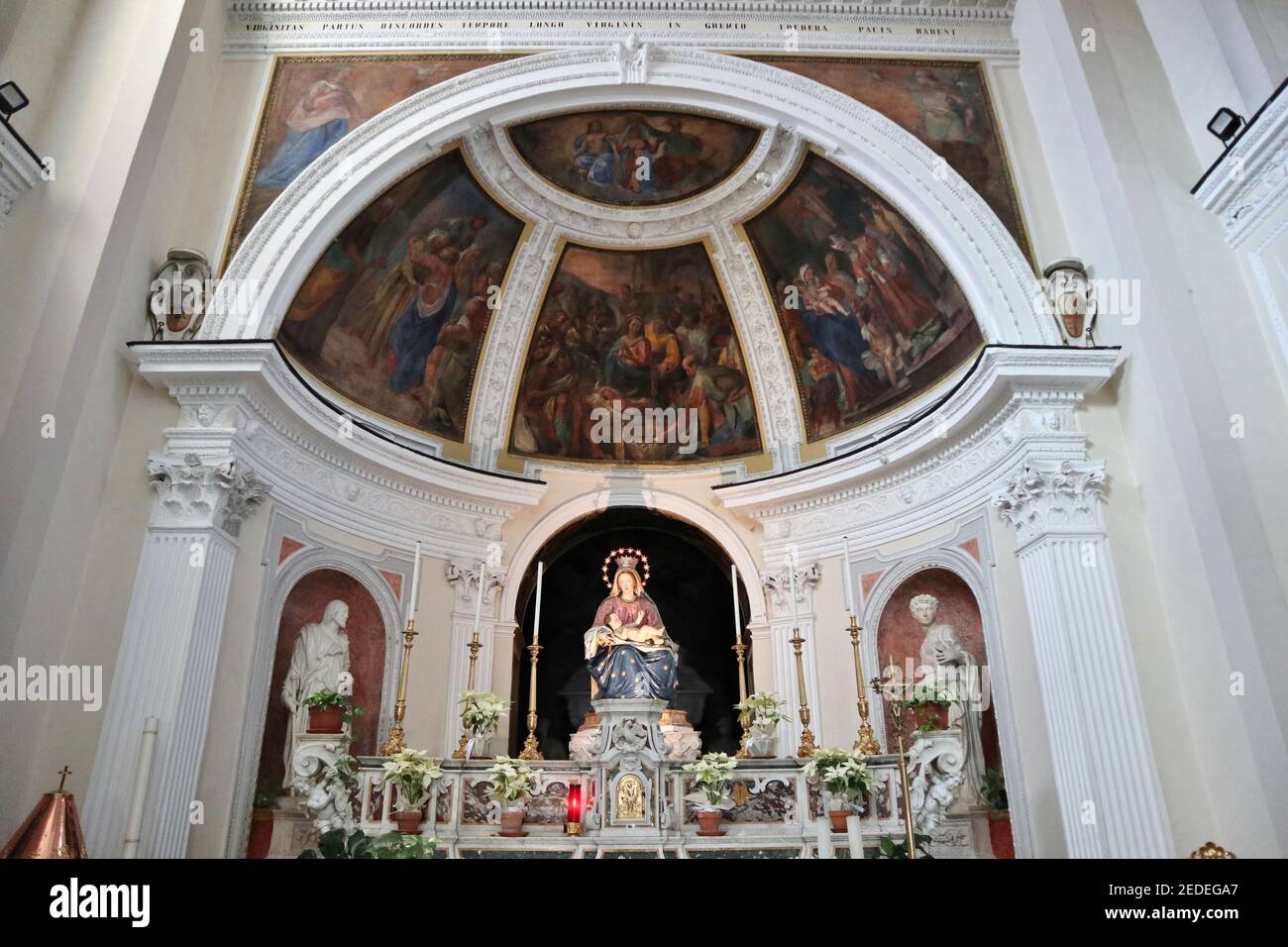 Napoli - Particolare dell'abside della Chiesa di Santa Maria del Parto ...