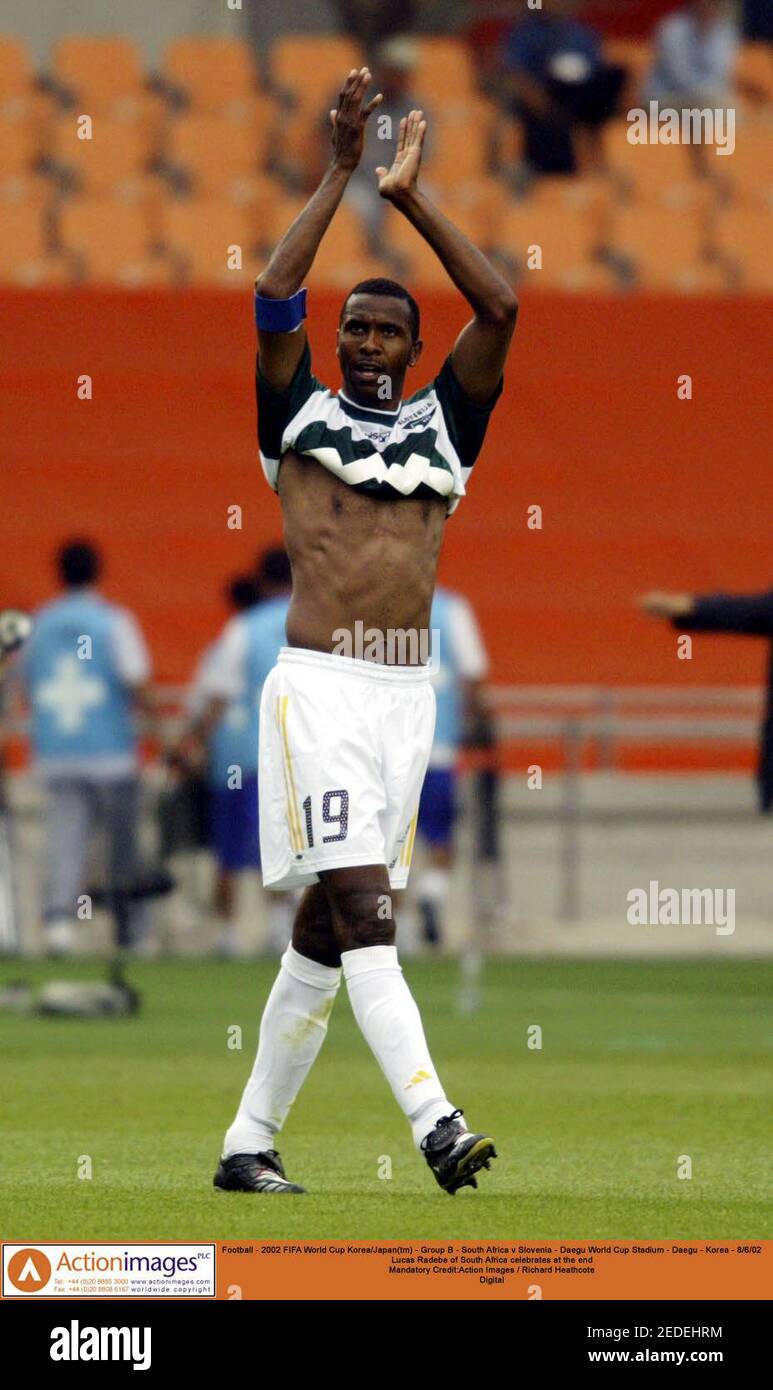 Lucas radebe 2002 world cup hi-res stock photography and images - Alamy