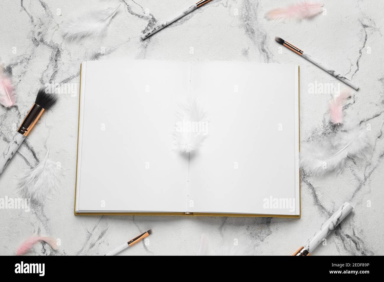 Makeup design book hi-res stock photography and images - Alamy