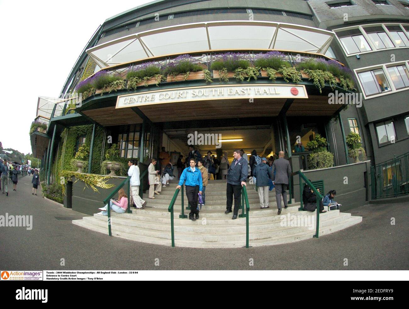 Centre Court Wimbledon Entrance High Resolution Stock Photography and ...