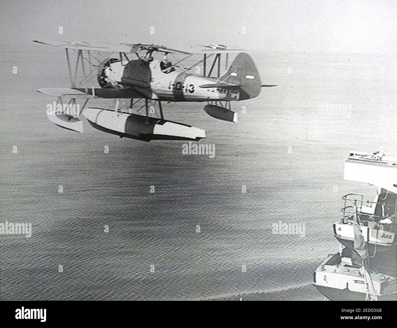 O3U launched from USS Arkansas (BB-33 Stock Photo - Alamy