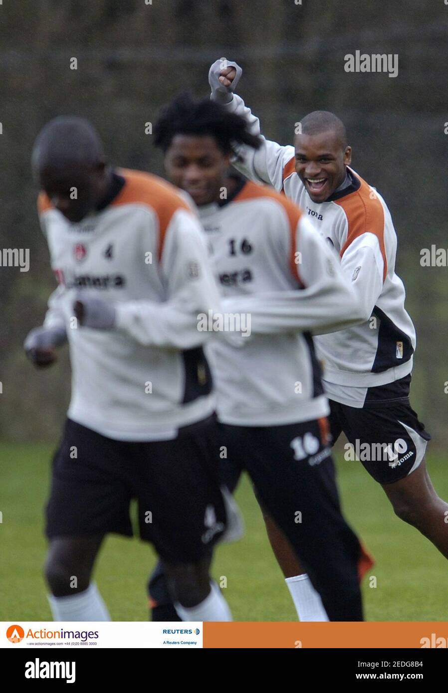 Soccer charlton athletic training sparrows lane hi-res stock ...