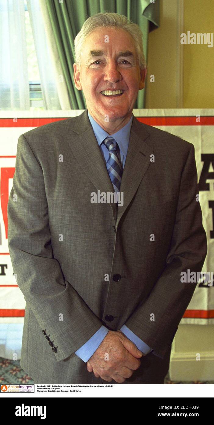 Tottenham hotspur dave mackay hi-res stock photography and images - Alamy