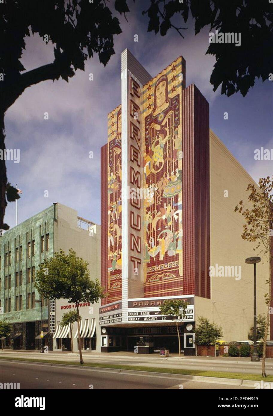 Paramount theatre oakland hi-res stock photography and images - Alamy
