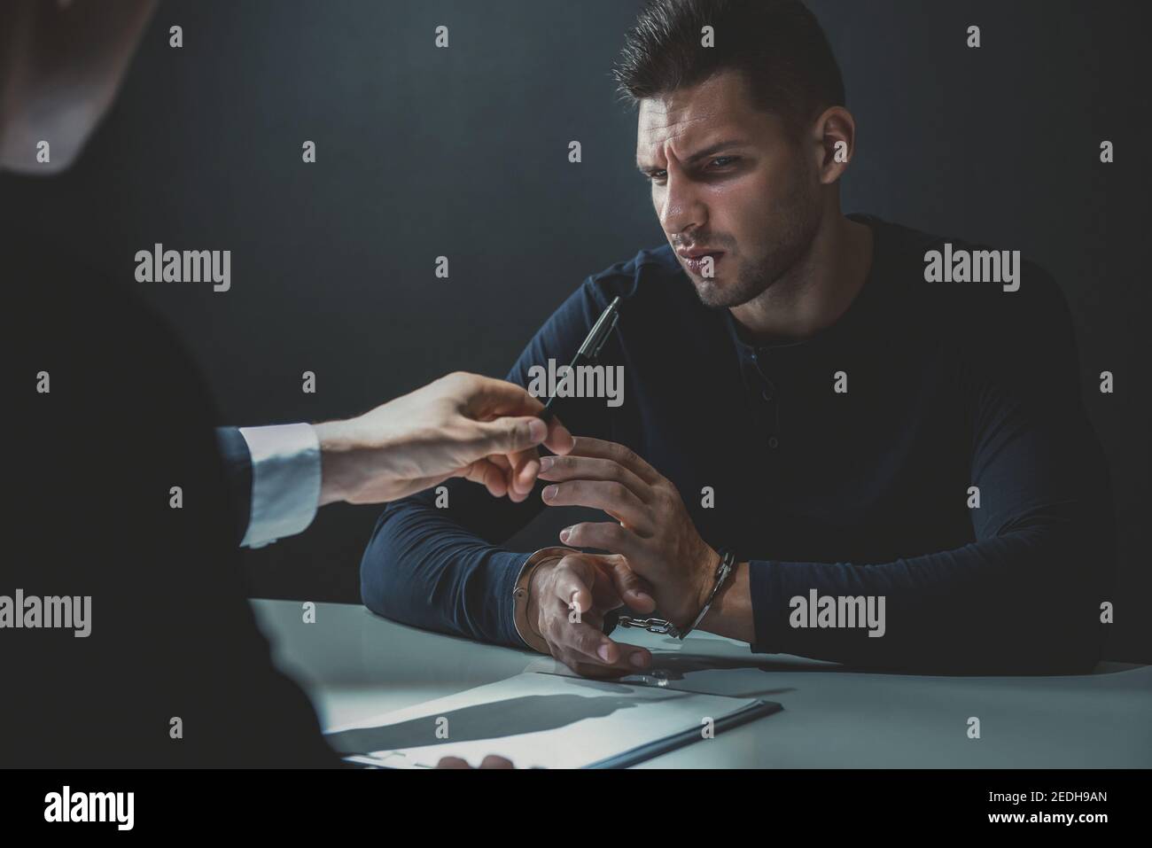 Detective investigation room hi-res stock photography and images - Alamy