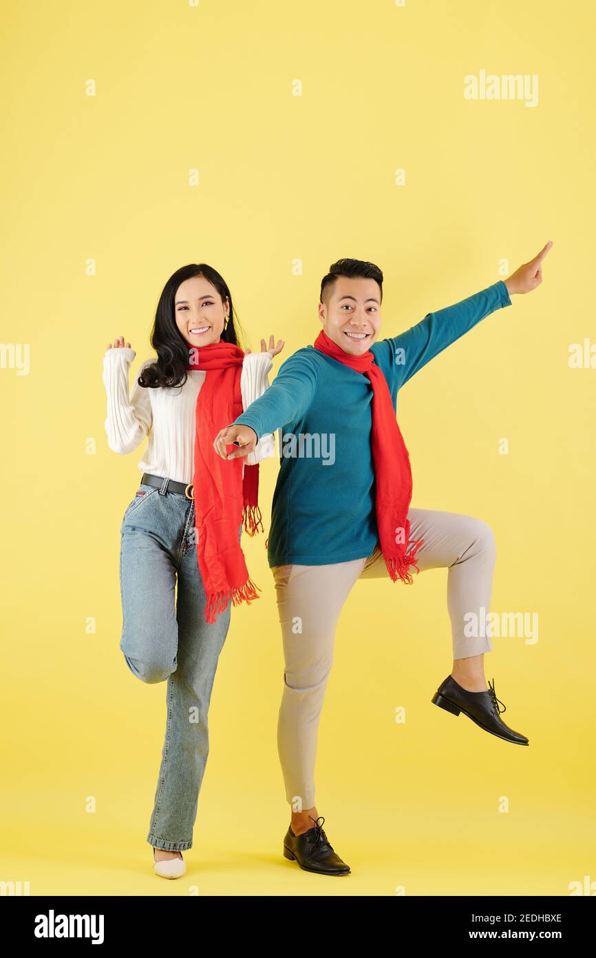 Chinese dancing couple hi-res stock photography and images - Alamy