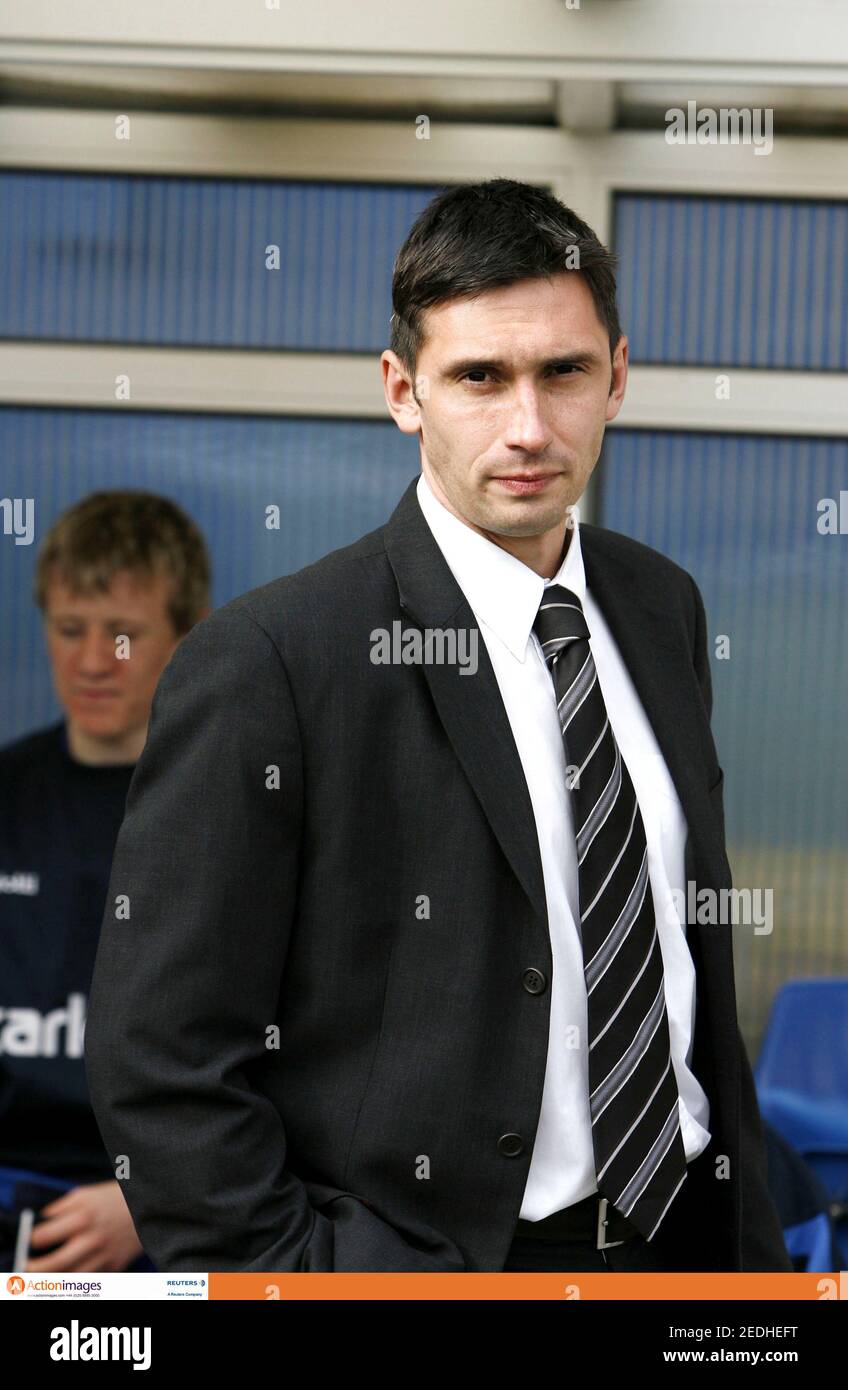 Bury v notts county hi-res stock photography and images - Alamy