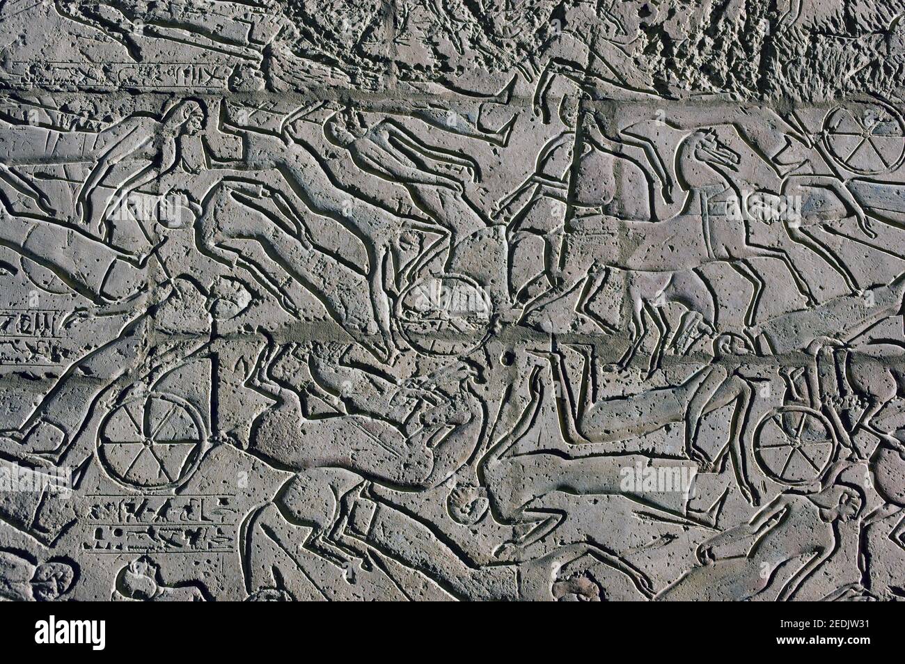 Dying on battlefield hi-res stock photography and images - Alamy