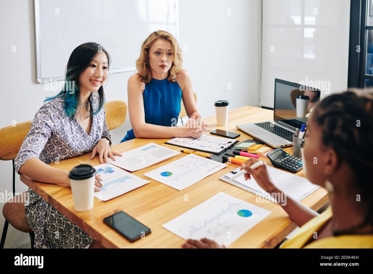 Brainstorming session in office Stock Photo - Alamy