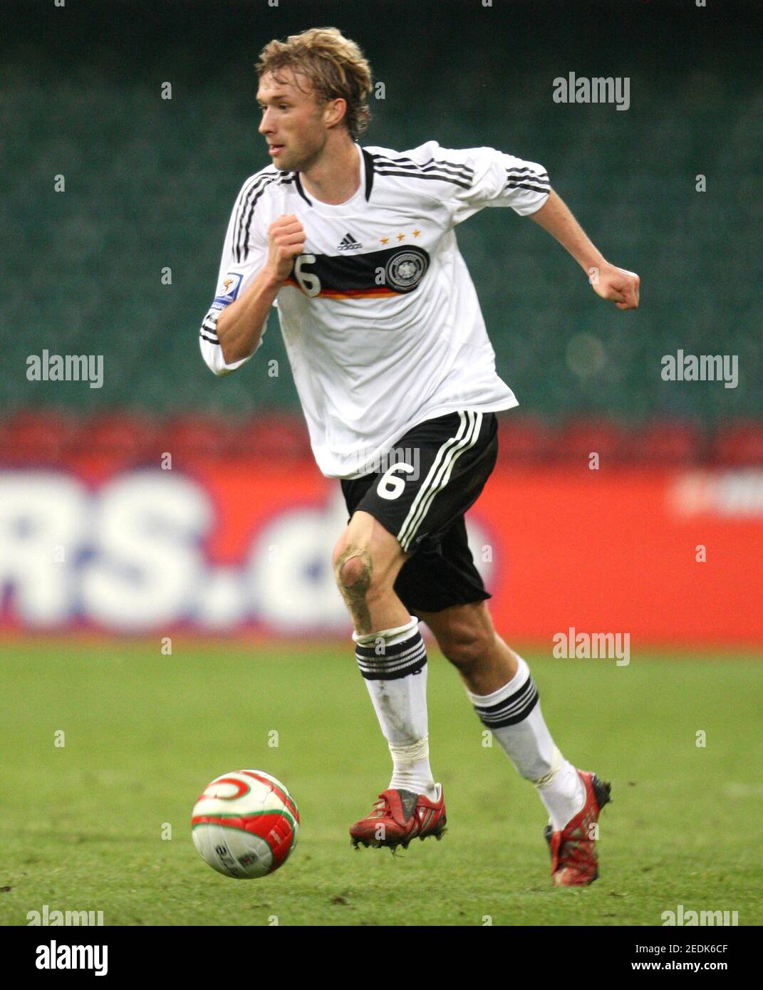 Simon Rolfes High Resolution Stock Photography and Images - Alamy