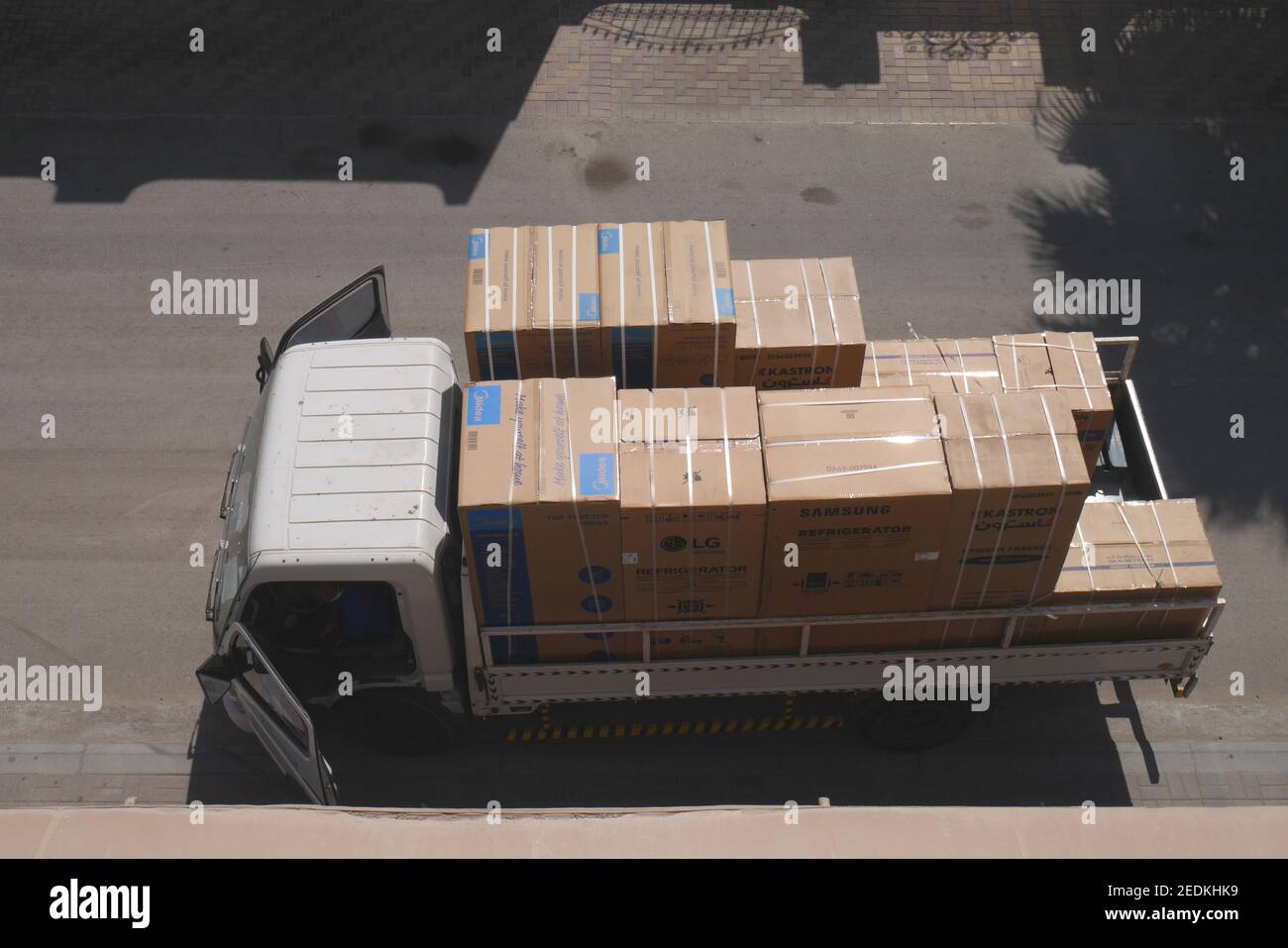 White goods hi-res stock photography and images - Alamy