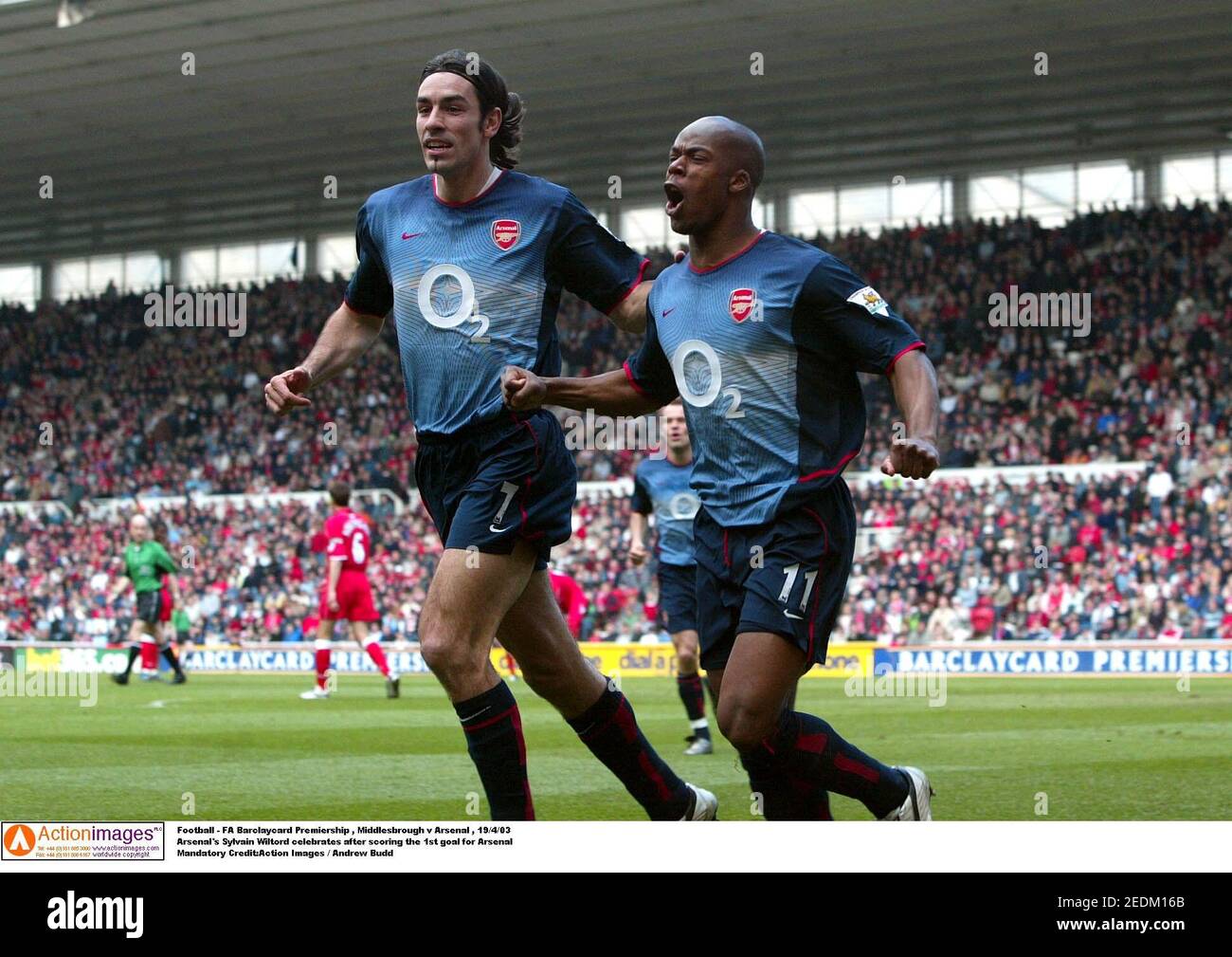 Action sport football sylvain wiltord hi-res stock photography and images - Alamy