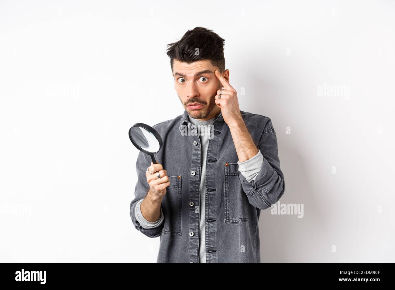 Look puzzled hi-res stock photography and images - Alamy