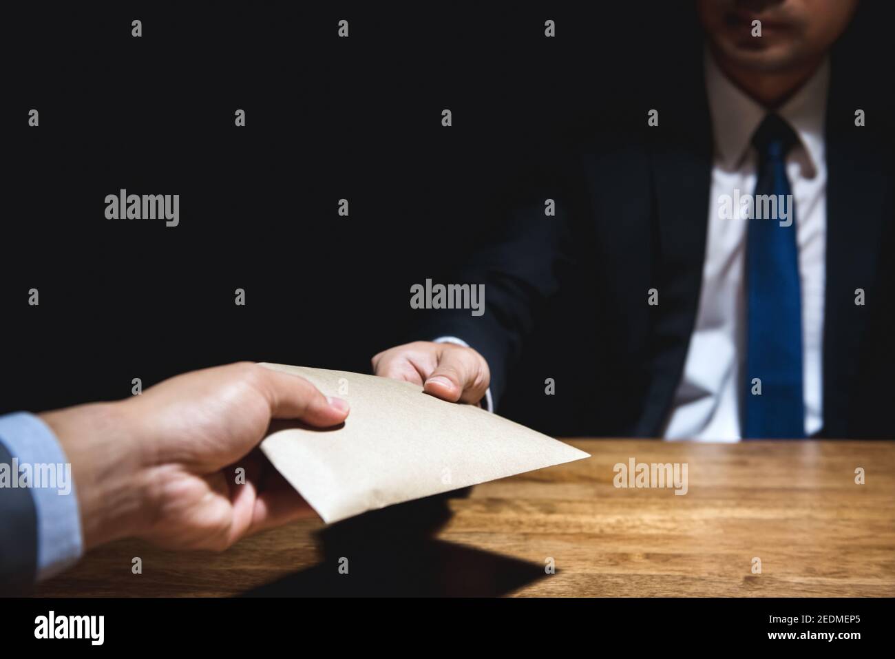 Brown envelope hi-res stock photography and images - Alamy