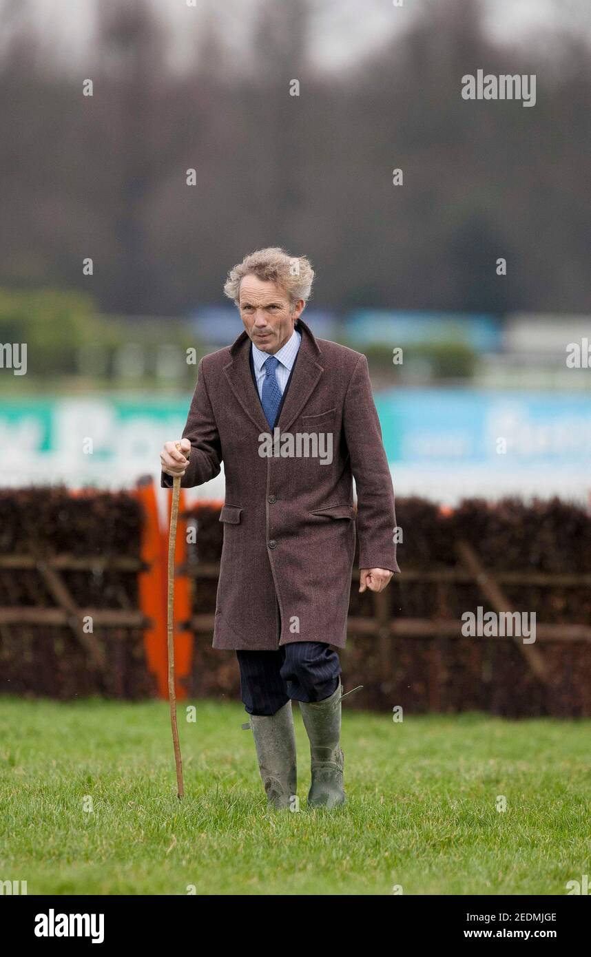 Former jockey john francome hi-res stock photography and images - Alamy