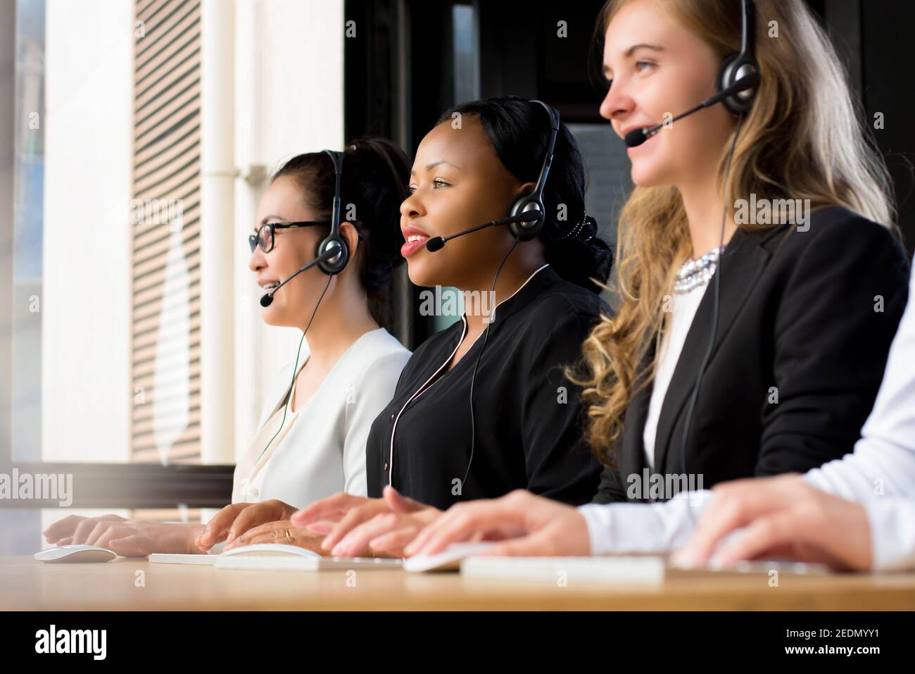 Call center agents hi-res stock photography and images - Alamy