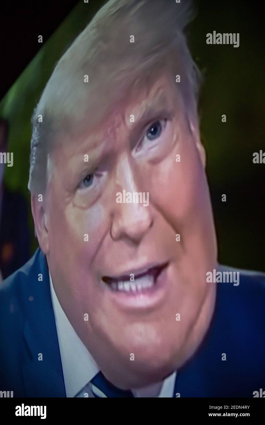 Distorted face of politician hi-res stock photography and images - Alamy