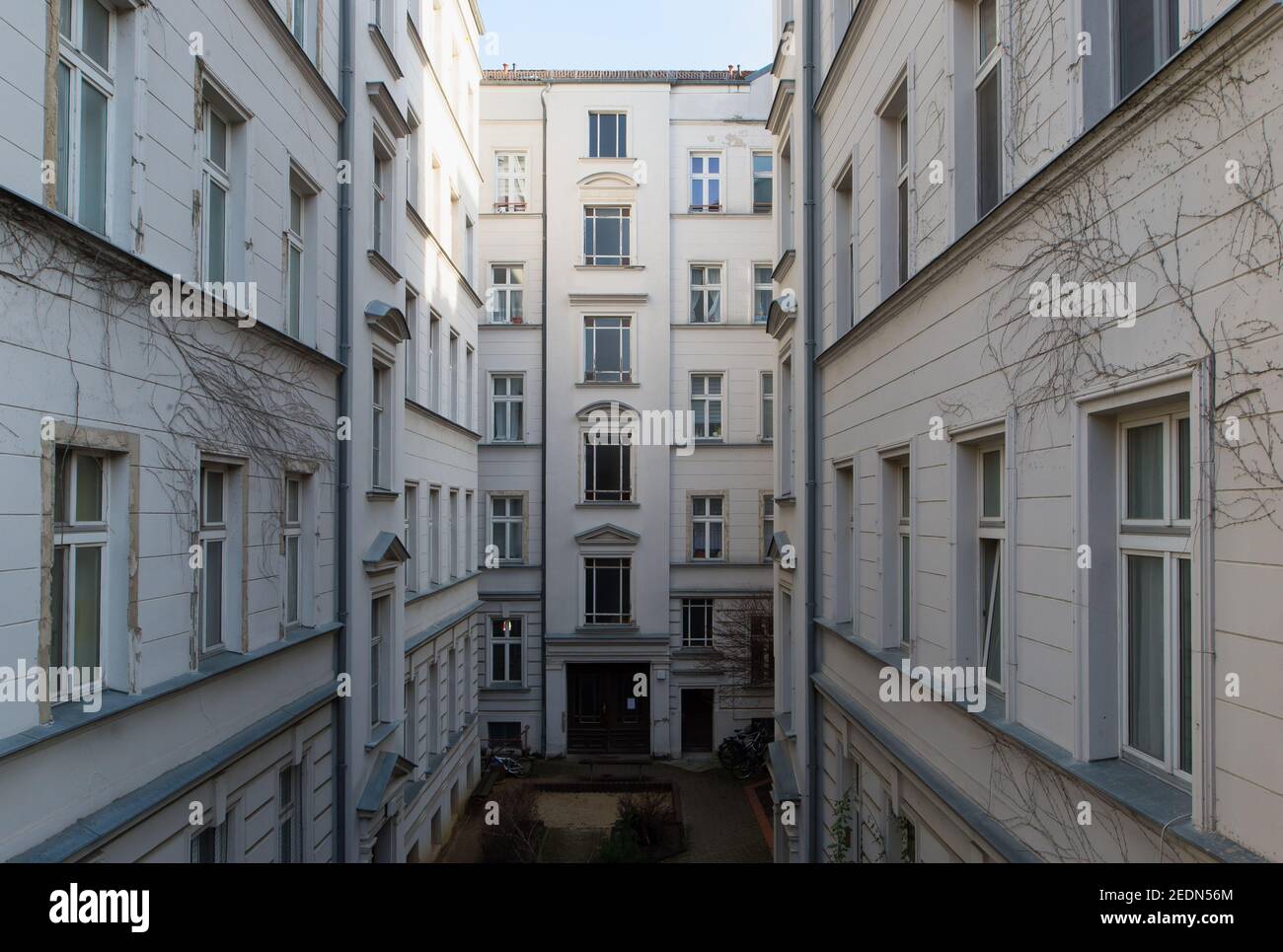 Model tenement hi-res stock photography and images - Alamy