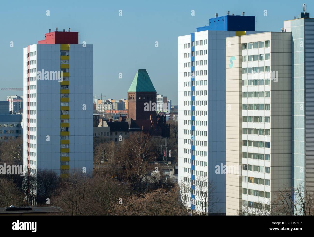 Gdr panel buildings hi-res stock photography and images - Alamy