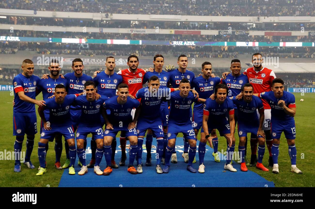 Cruz azul team group hi-res stock photography and images - Alamy