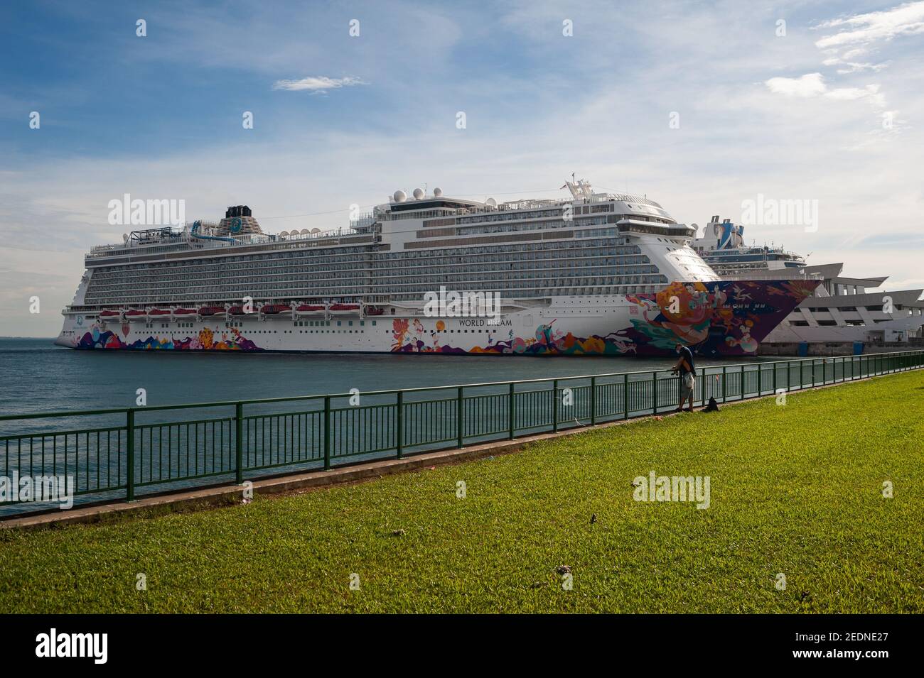 Genting dream cruise ship hi-res stock photography and images - Alamy