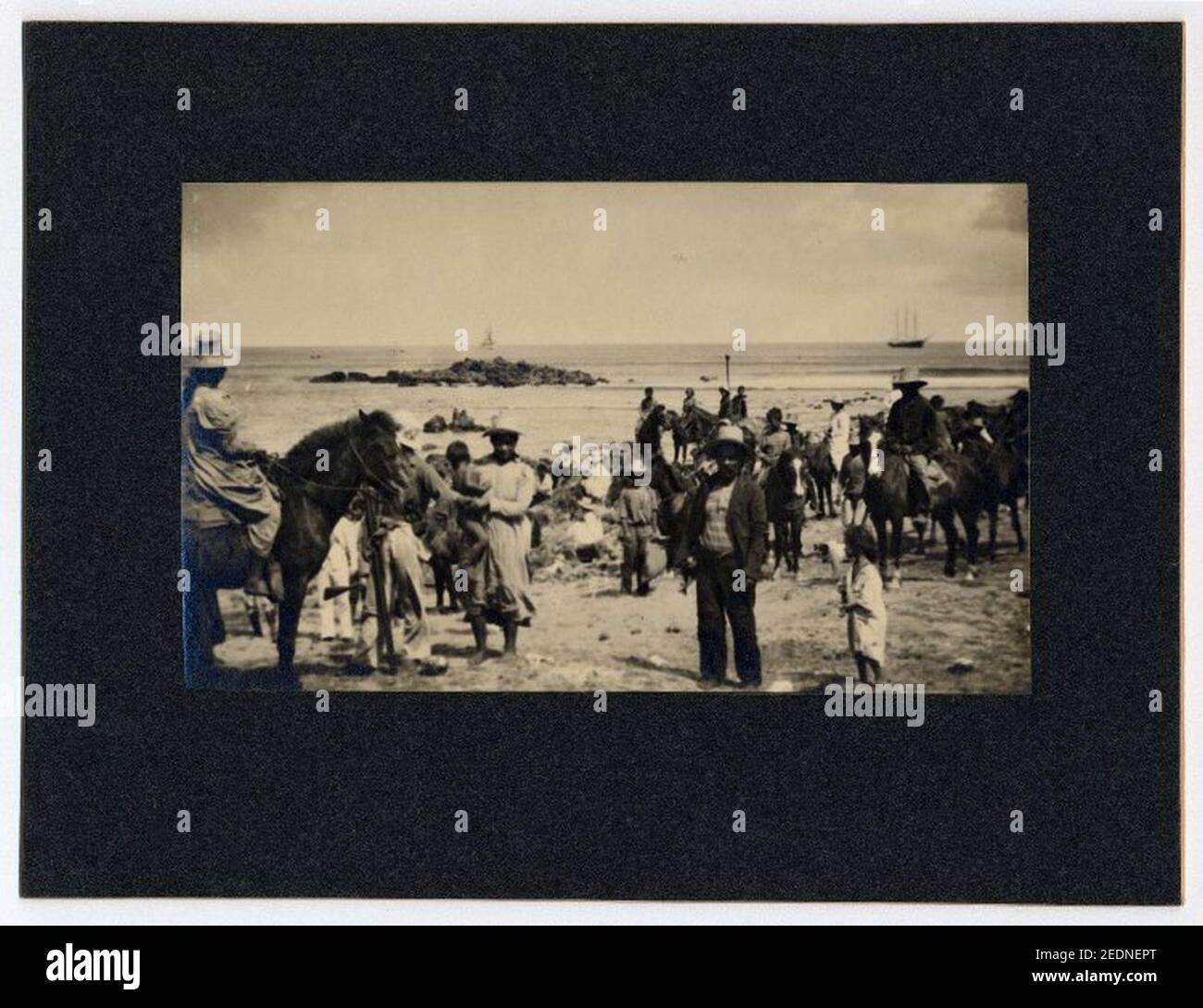 Oc,B30.9, Mana Expedition to Easter Island Stock Photo - Alamy