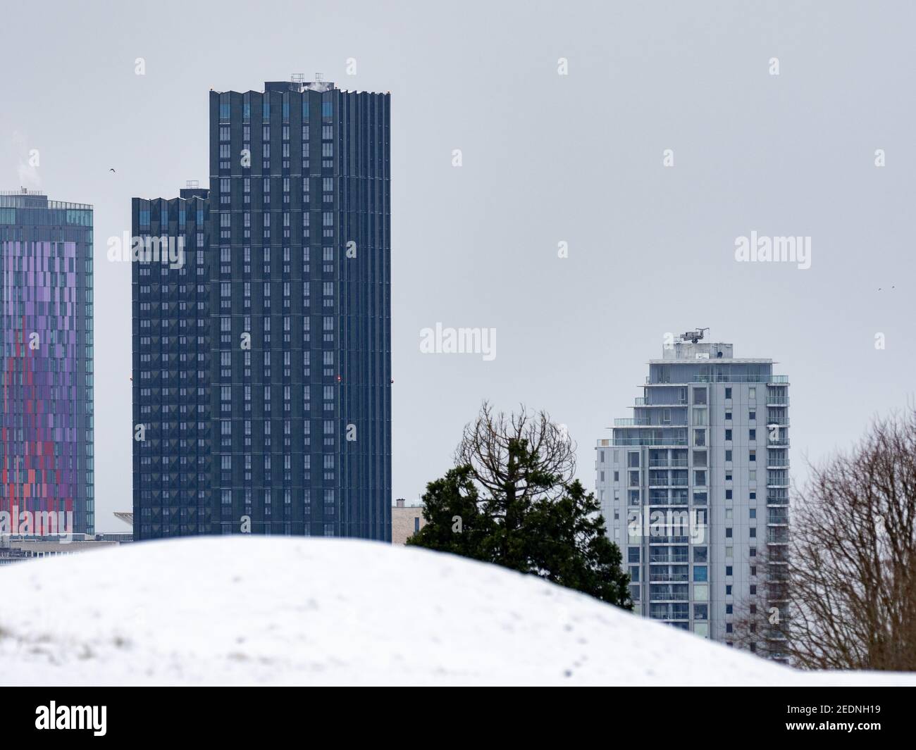 Croydon Skyline in Winter Snow Stock Photo - Alamy
