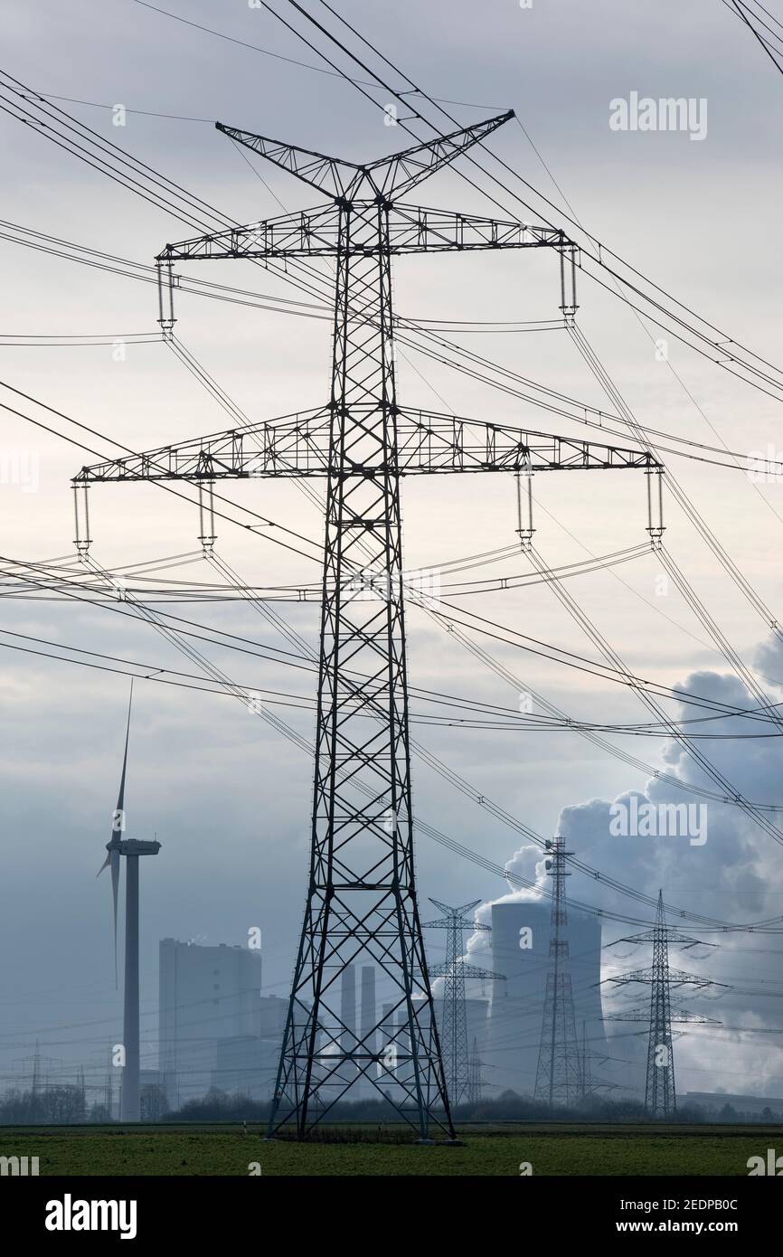 Steam power station pylons hi-res stock photography and images - Alamy