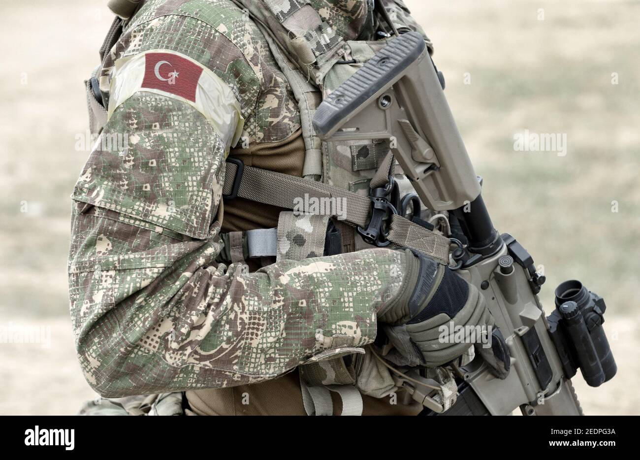 Kurdistan rifle hi-res stock photography and images - Alamy