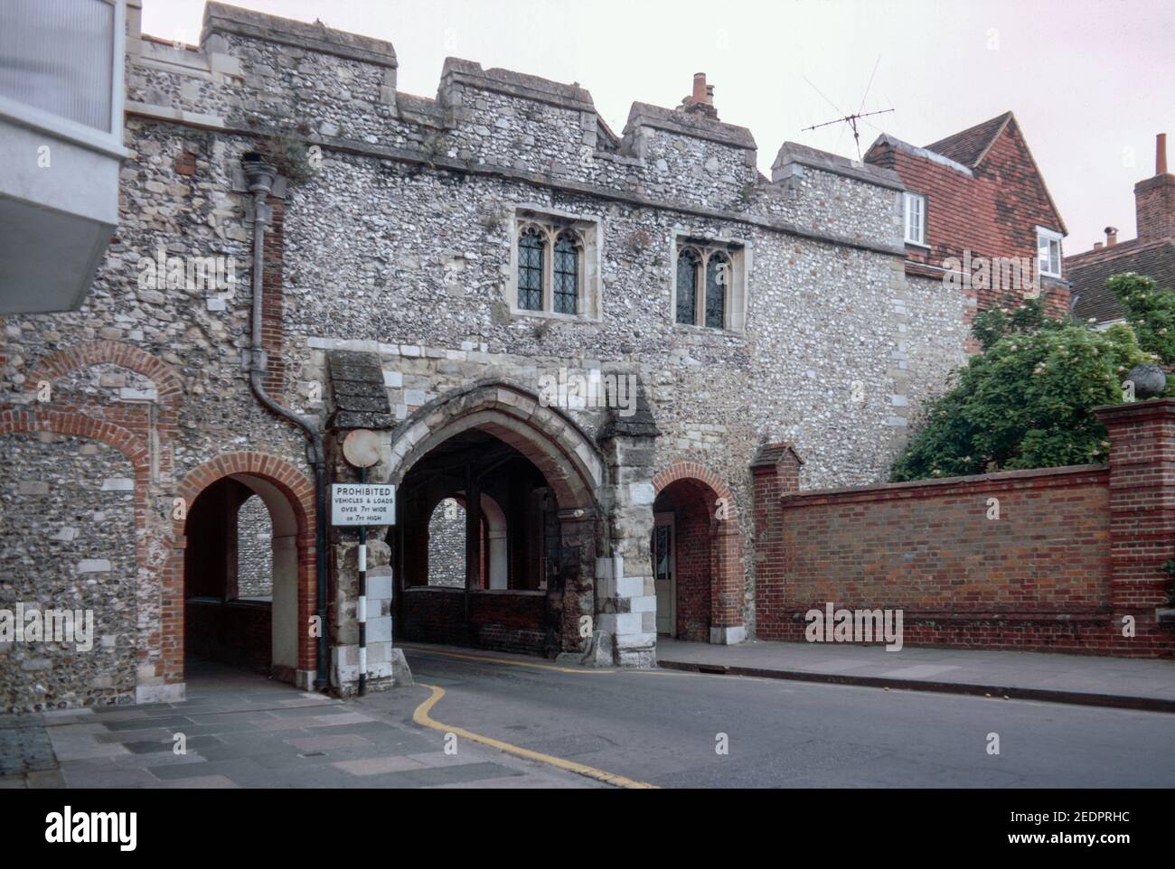 Kingsgate in Winchester - one of 2 Roman gates and remains of Roman ...