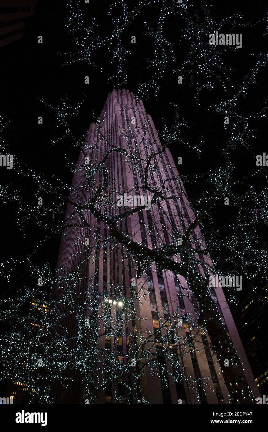 Rockafella plaza hi-res stock photography and images - Alamy