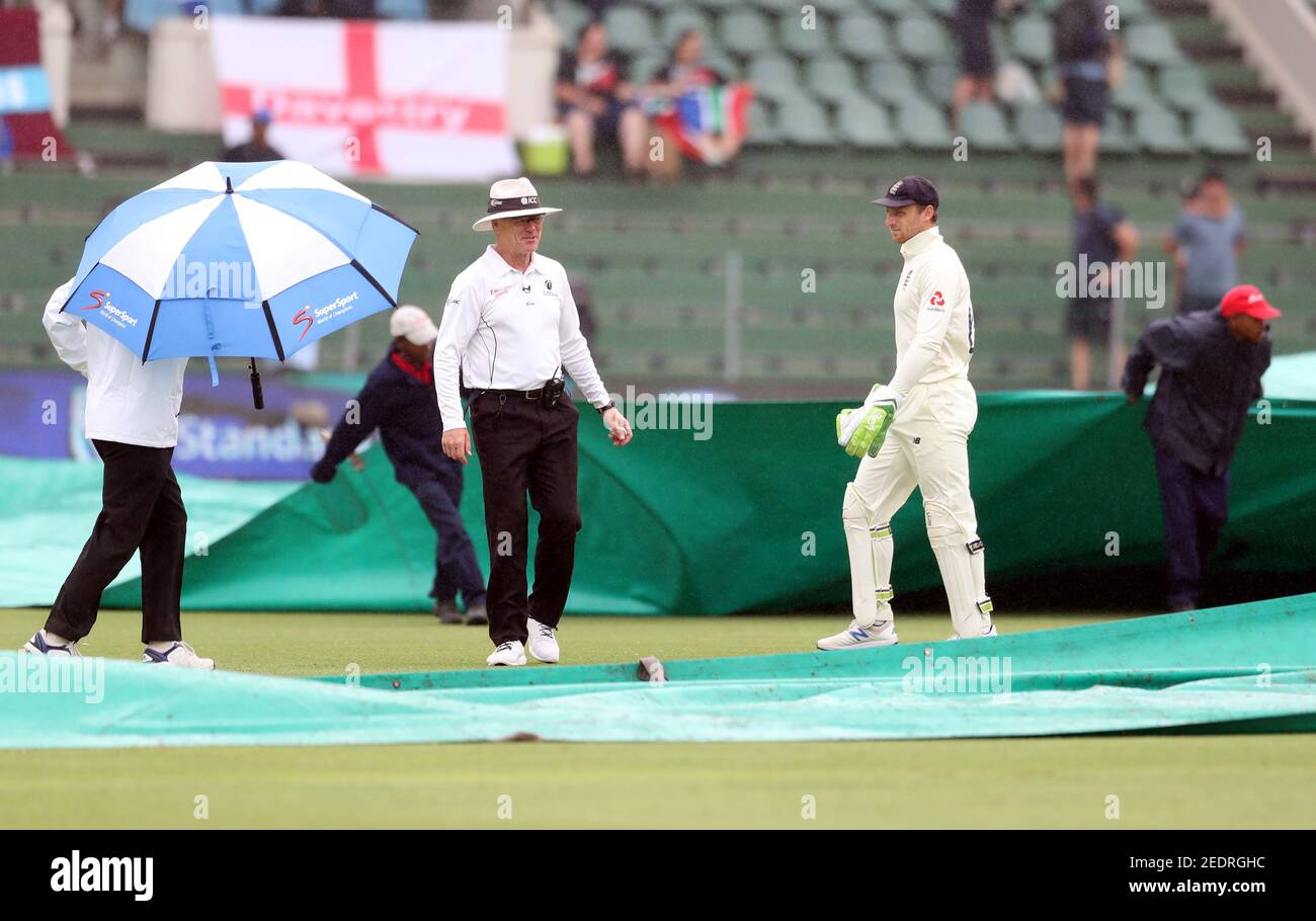 Sport cricket rain cricket pitch covers hi-res stock photography and ...