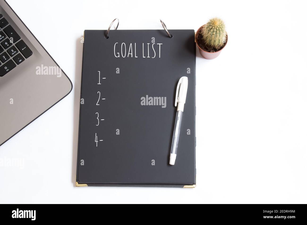 Check list corporate hi-res stock photography and images - Alamy