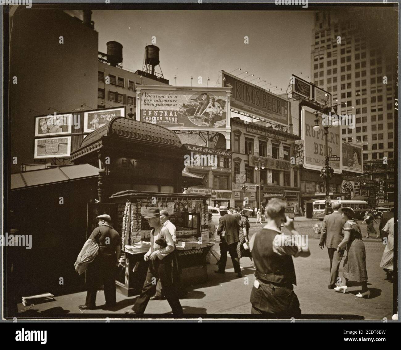 Union Square, 14th Street and Broadway, Manhattan Stock Photo - Alamy