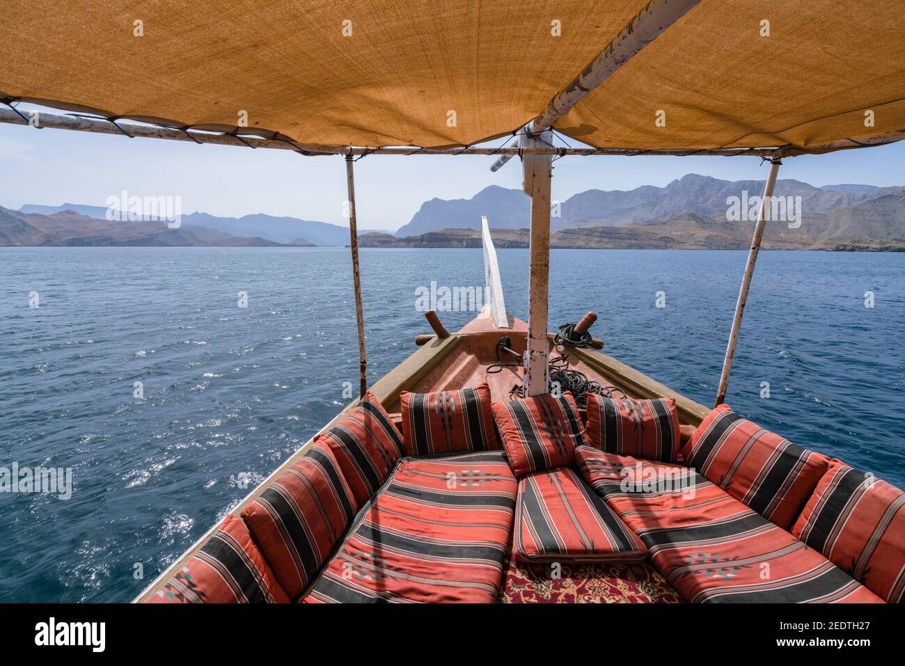 Arabian dhow hi-res stock photography and images - Alamy