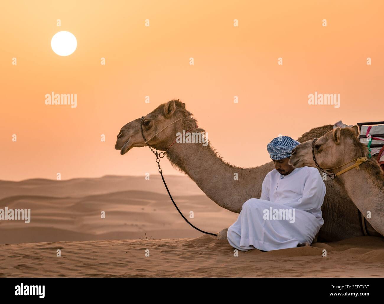 Man in white robe hi-res stock photography and images - Alamy
