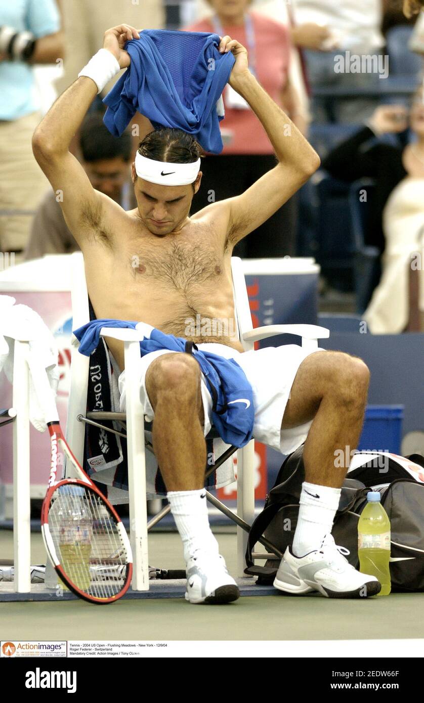 2004 roger federer us open hi-res stock photography and images - Alamy