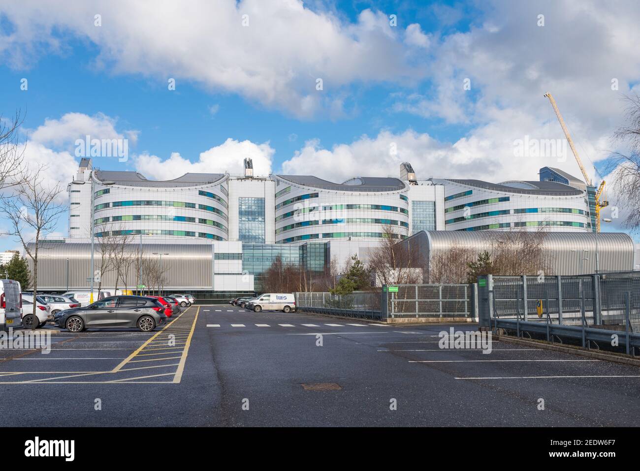 The modern Queen Elizabeth Hospital in Edgbaston, Birmingham, UK Stock ...