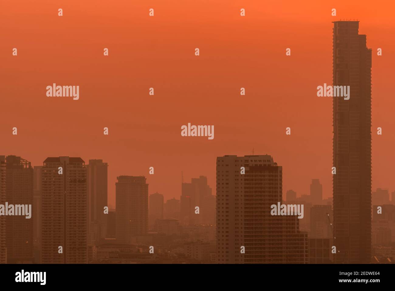 Air pollution sun red cloud hi-res stock photography and images - Alamy