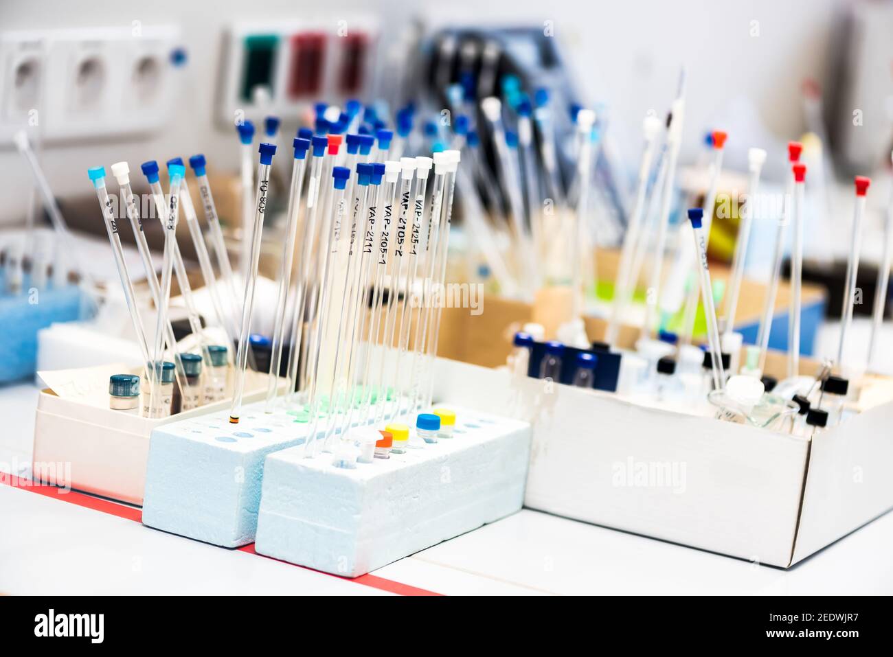 Nmr tubes hi-res stock photography and images - Alamy