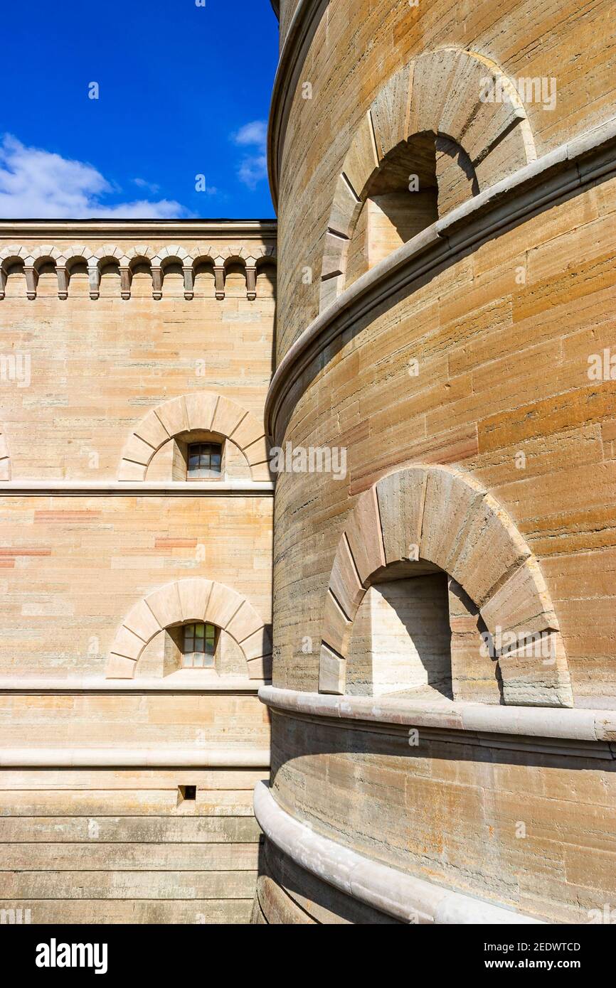 Fortified wall at a fortress Stock Photo - Alamy