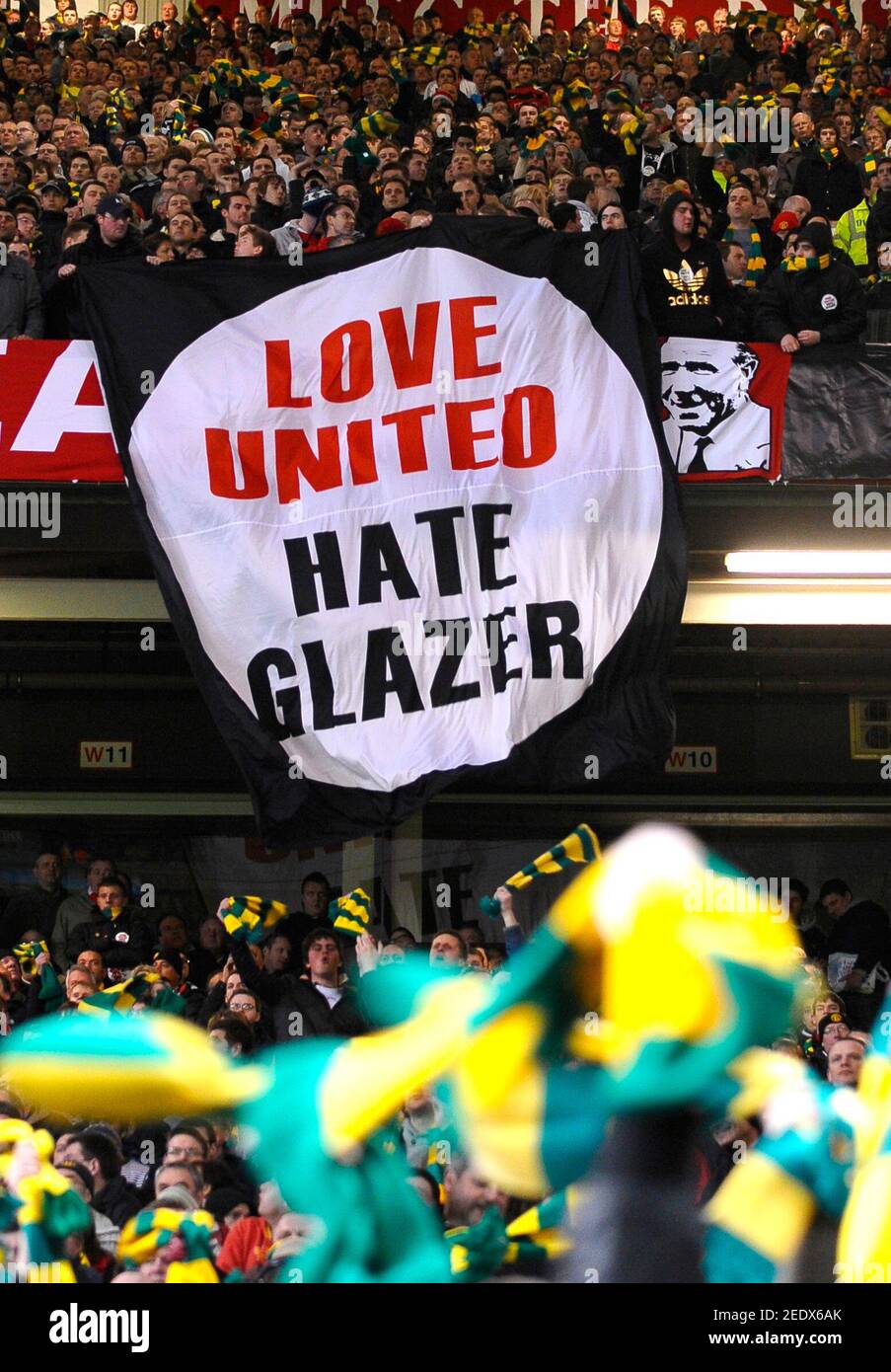 Football action fans banner protest hi-res stock photography and images ...