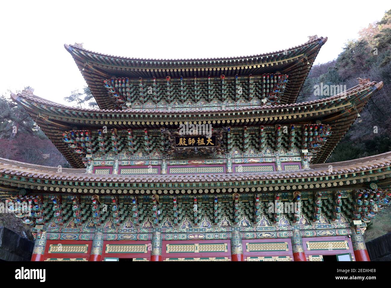 Guinsa temple korea hi-res stock photography and images - Alamy