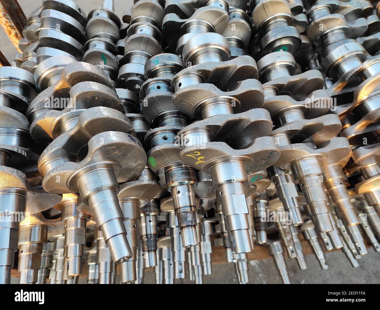Crankshafts hi-res stock photography and images - Alamy