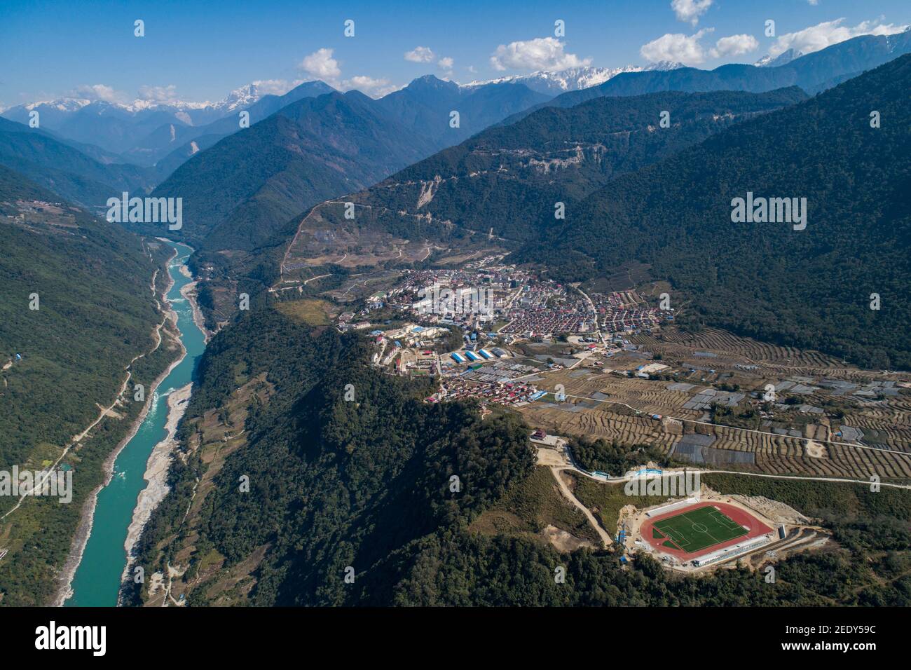 Medog tibet hi-res stock photography and images - Alamy